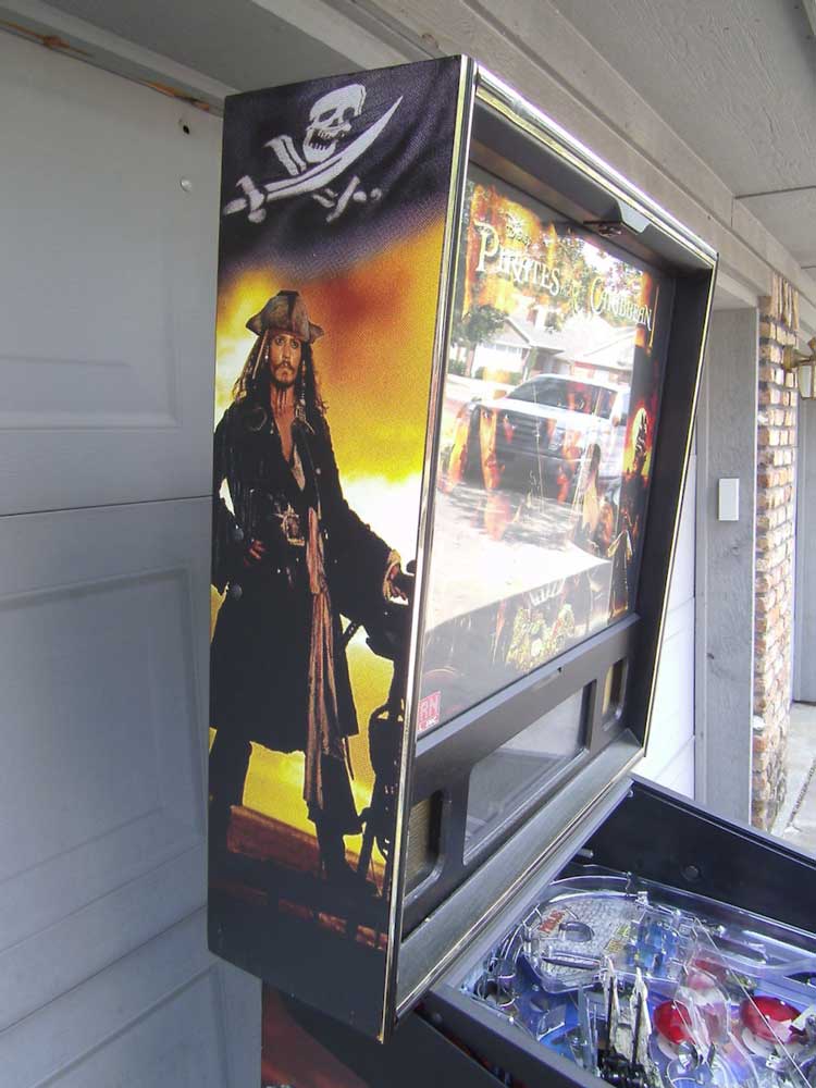 Pirates of the Caribbean Pinball Machine - Game Room Planet