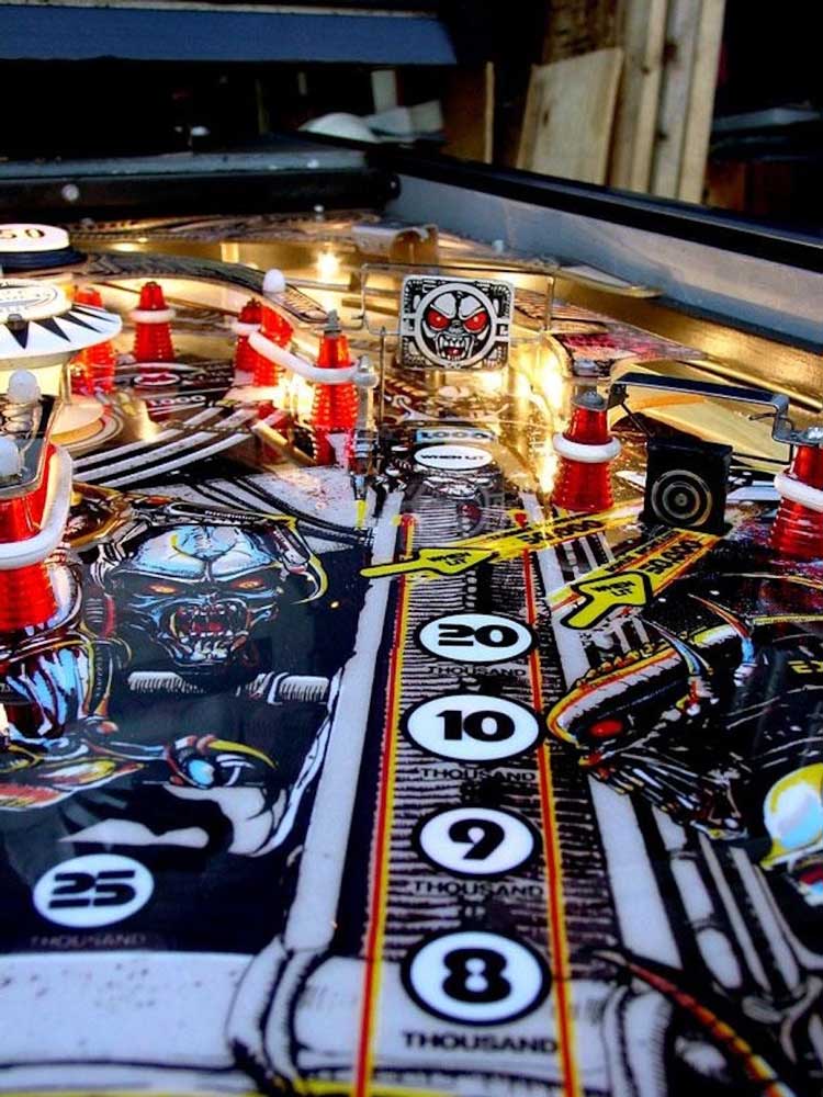 Space Invaders Pinball Machine - Game Room Planet
